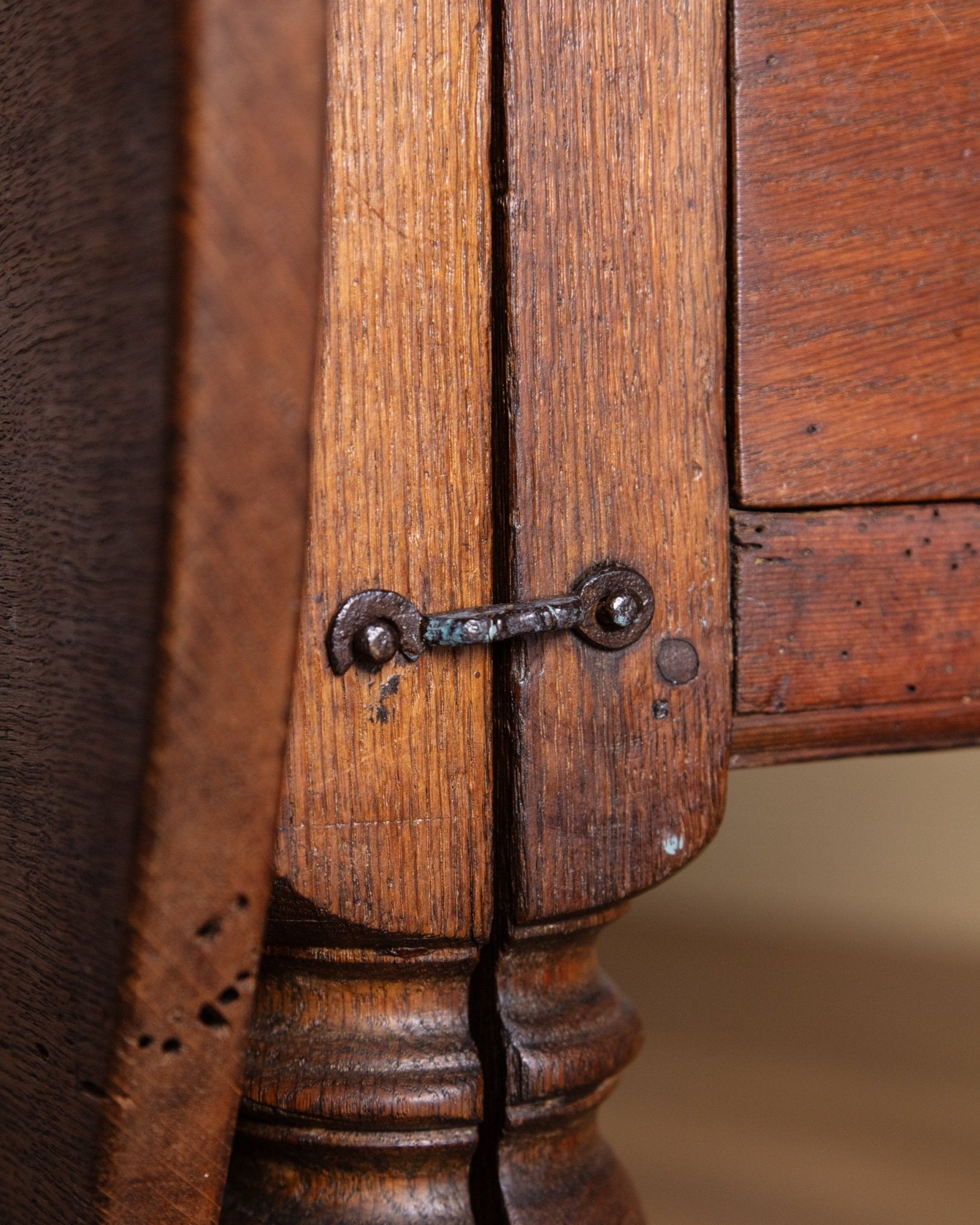 18th Century Red Oak Gate Leg Bobbin Leg Table, Denmark – Lone Fox