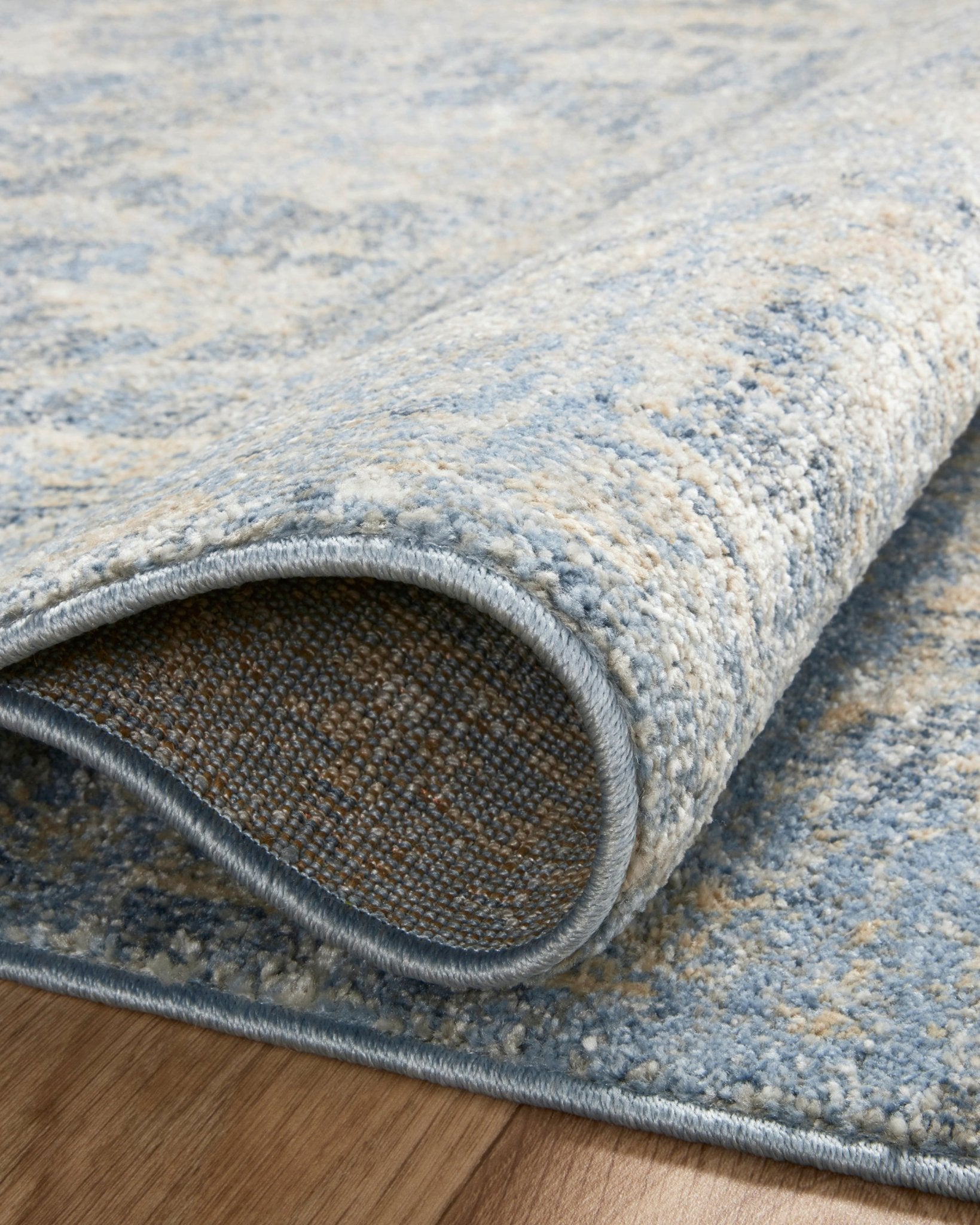 Nyla Rug – Lone Fox