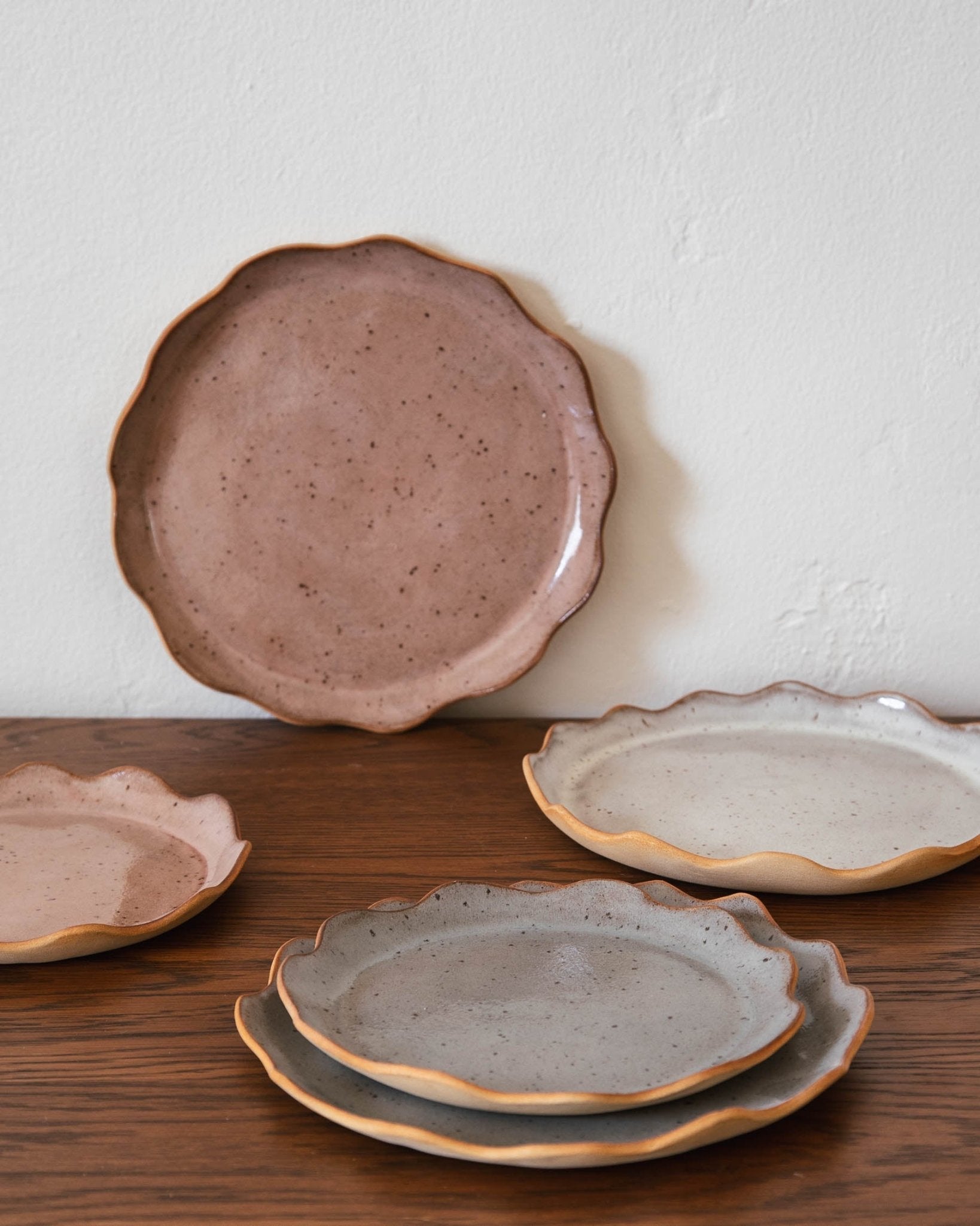 Scalloped Handmade Stoneware Plates – Lone Fox